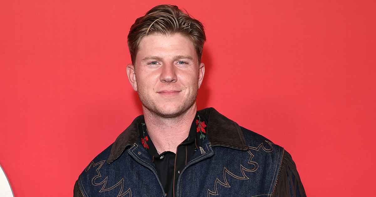 Hunter Woodhall's Unexpected Hospital Crisis: A Son's Dilemma
